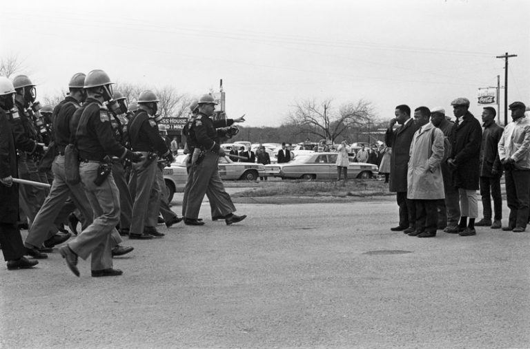 Selma, Lord, Selma: Girlhood Memories of the Civil Rights Days - Zinn ...