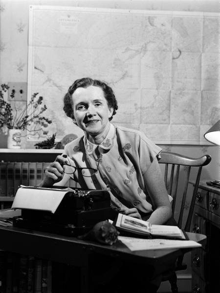 Sept. 27, 1962: Silent Spring Published - Zinn Education Project