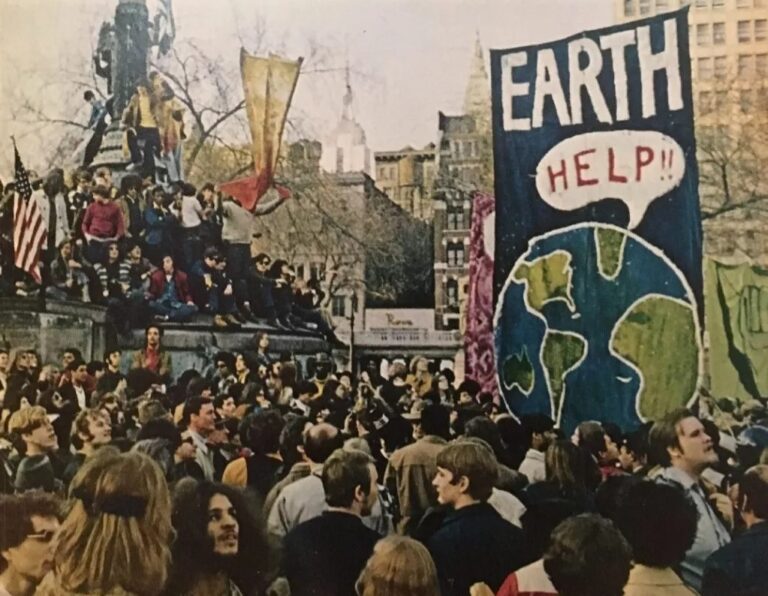 April 22, 1970: First Earth Day - Zinn Education Project