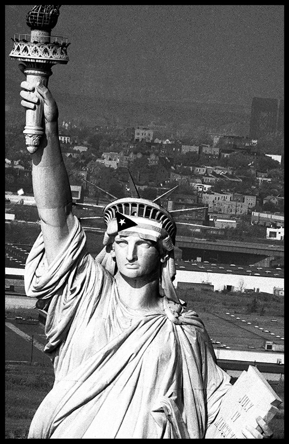 Oct. 25, 1977: Puerto Rican Nationalists Occupy Statue of Liberty ...